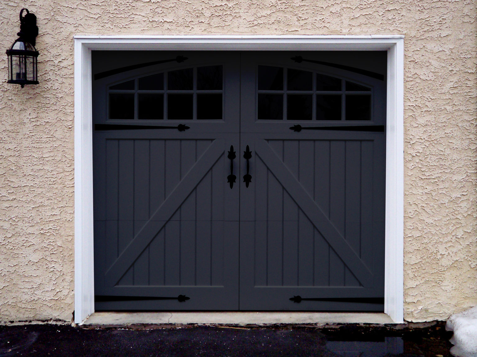 Types of Overhead Garage Doors: Bifold, Trifold & More